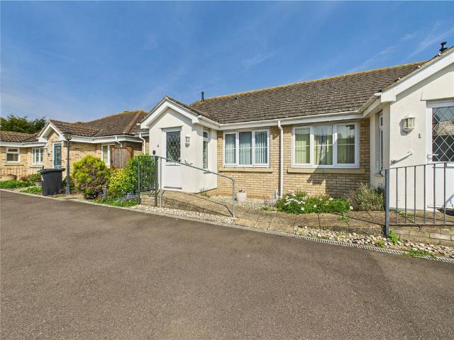 2 bedroom bungalow for sale