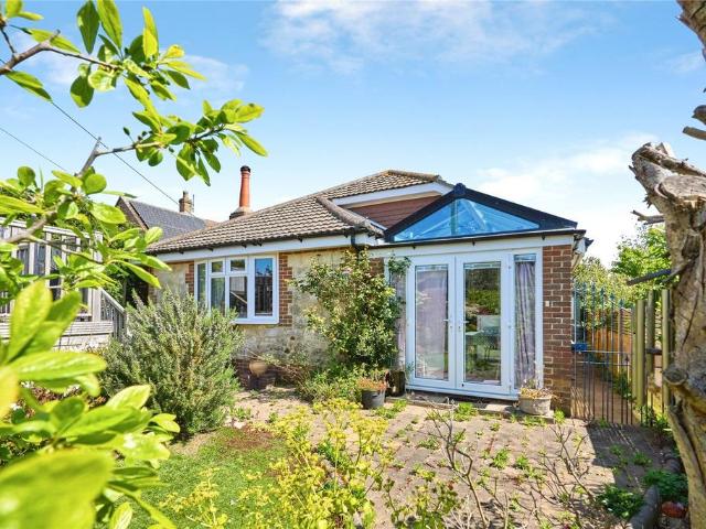 2 bedroom bungalow for sale