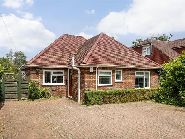 2 bedroom bungalow for sale