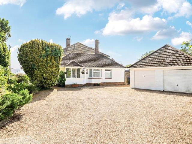 2 bedroom bungalow for sale