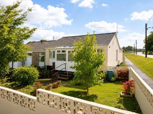 2 bedroom bungalow for sale