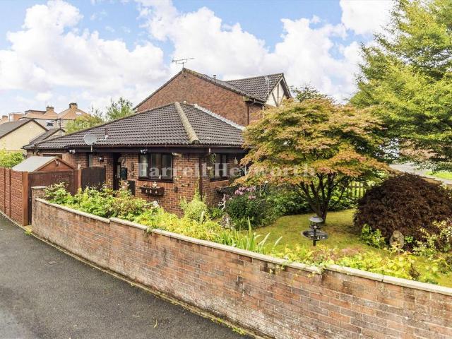 2 bedroom bungalow for sale