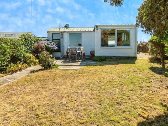 2 bedroom bungalow for sale