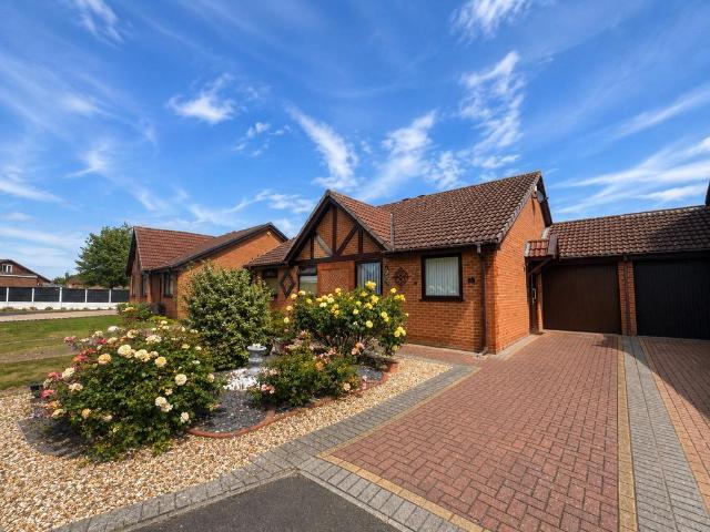 2 bedroom bungalow for sale