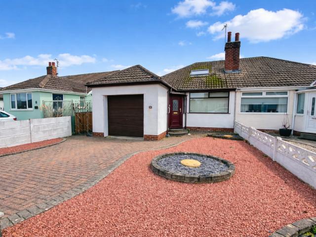2 bedroom bungalow for sale