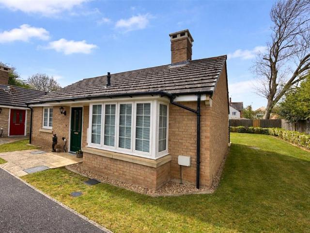 2 bedroom bungalow for sale