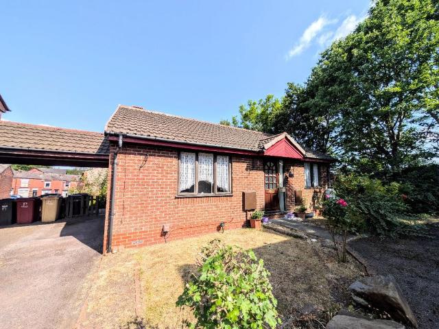 2 bedroom bungalow for sale