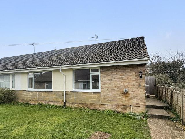 2 bedroom bungalow for sale