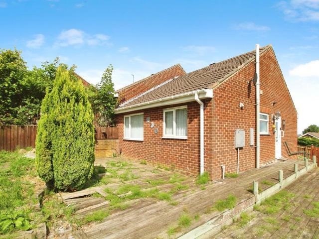 2 bedroom bungalow for sale