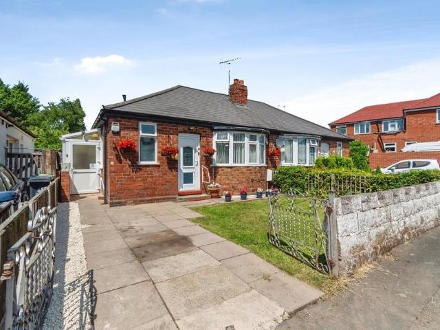 2 bedroom bungalow for sale