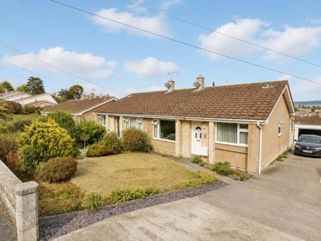 2 bedroom bungalow for sale
