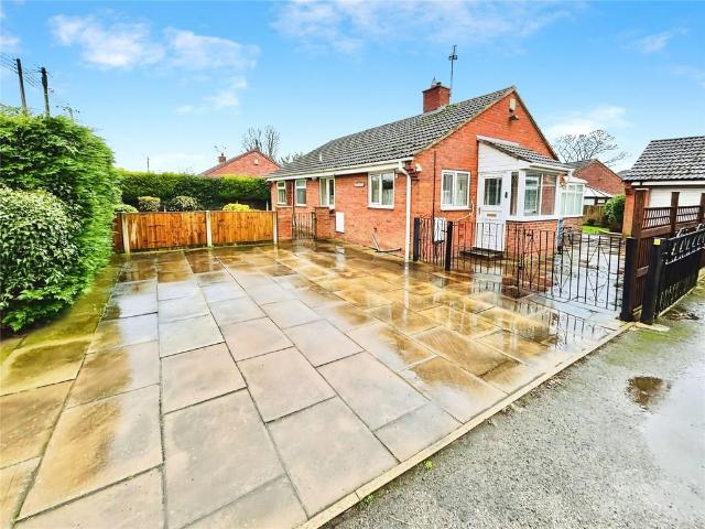 2 bedroom bungalow for sale