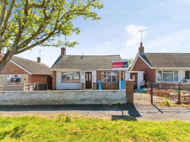 2 bedroom bungalow for sale