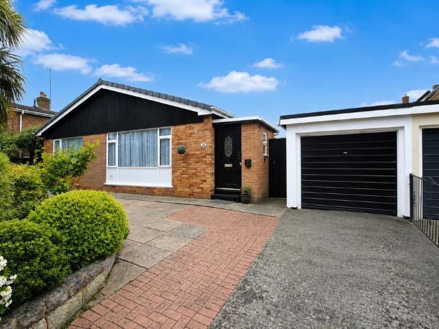 2 bedroom bungalow for sale