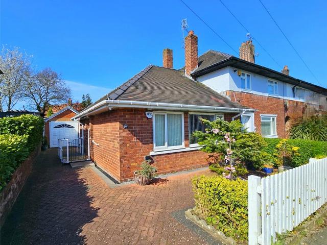 2 bedroom bungalow for sale