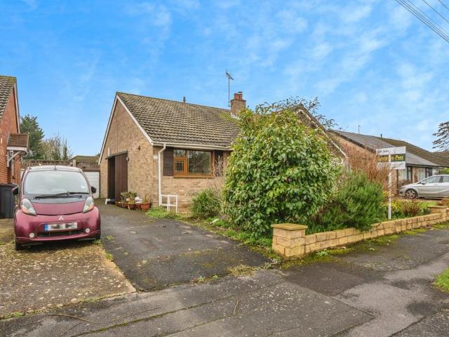 2 bedroom bungalow for sale