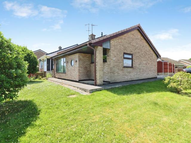 2 bedroom bungalow for sale
