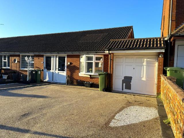 2 bedroom bungalow for sale