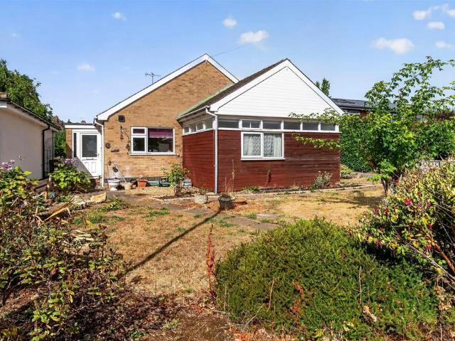 2 bedroom bungalow for sale