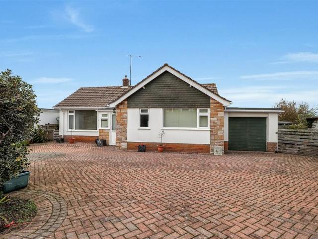 2 bedroom bungalow for sale