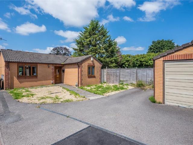 2 bedroom bungalow for sale