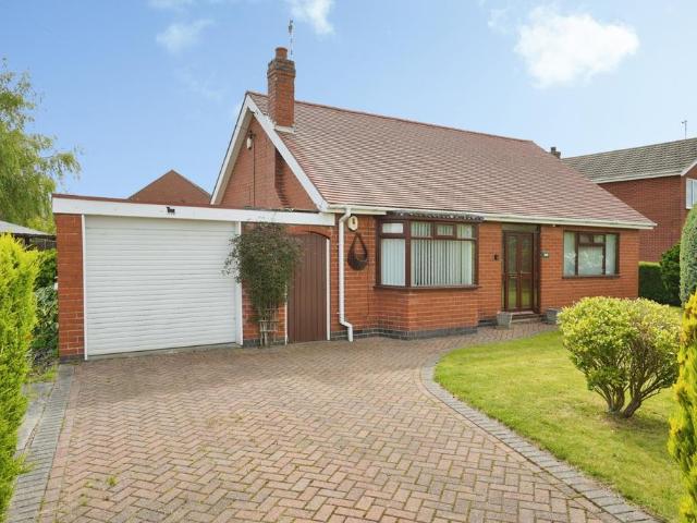 2 bedroom bungalow for sale