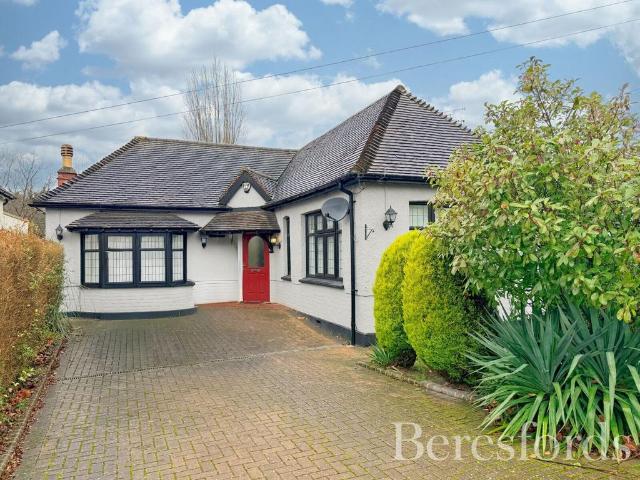 2 bedroom bungalow for sale