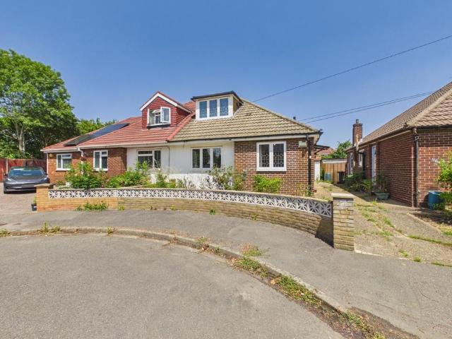 2 bedroom bungalow for sale