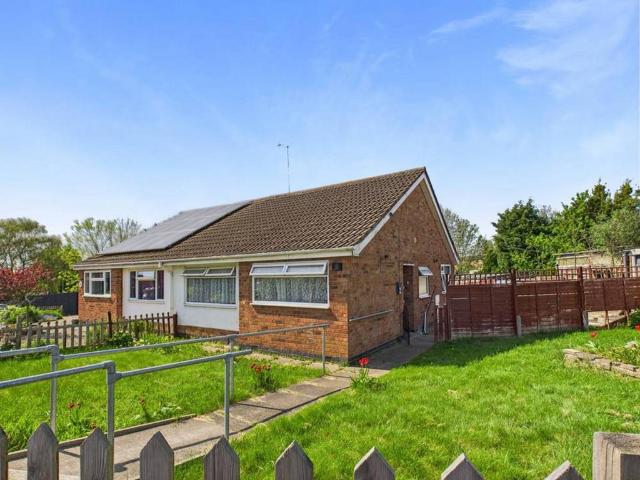 2 bedroom bungalow for sale