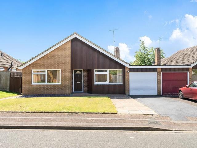 2 bedroom bungalow for sale