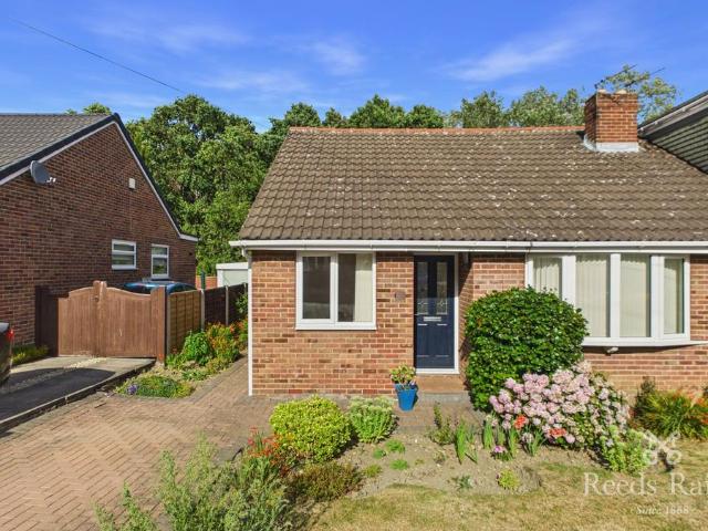 2 bedroom bungalow for sale