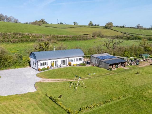 2 bedroom bungalow for sale