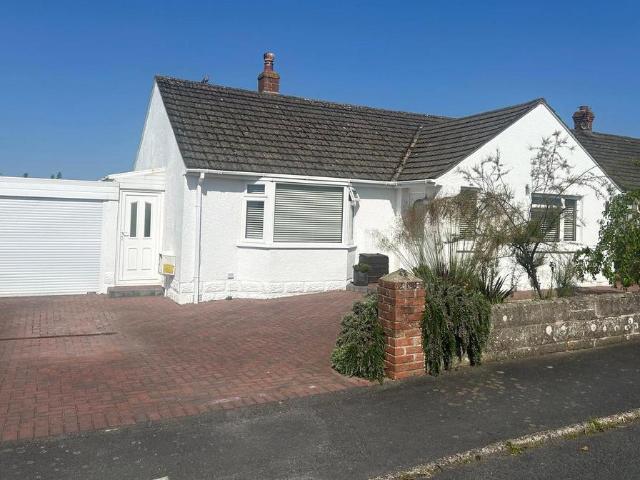 2 bedroom bungalow for sale