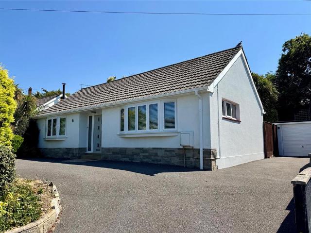 2 bedroom bungalow for sale