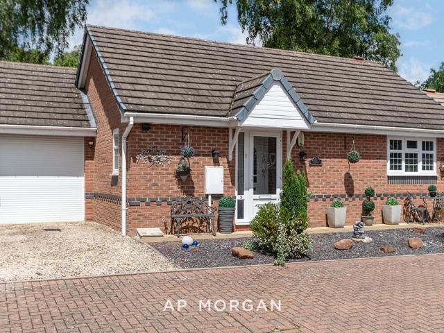 2 bedroom bungalow for sale