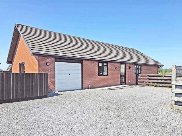 2 bedroom bungalow for sale