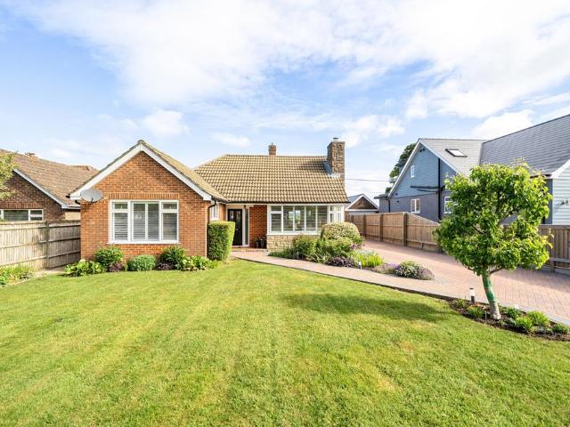2 bedroom bungalow for sale