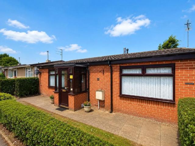 2 bedroom bungalow for sale