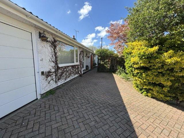 2 bedroom bungalow for sale