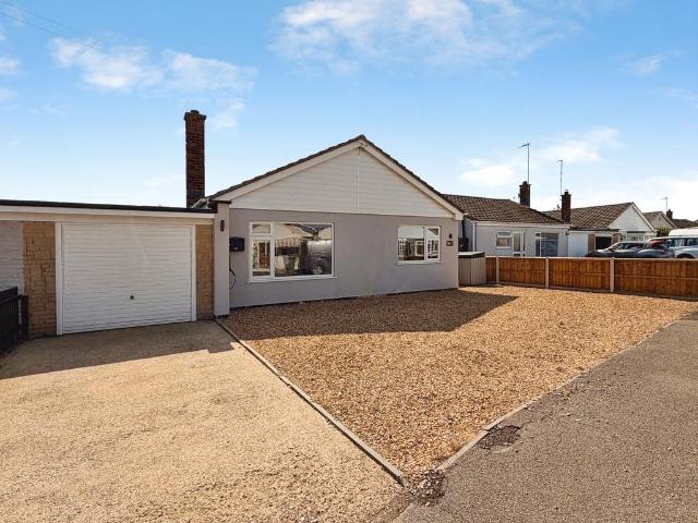 2 bedroom bungalow for sale