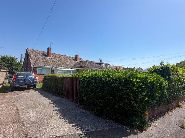 2 bedroom bungalow for sale