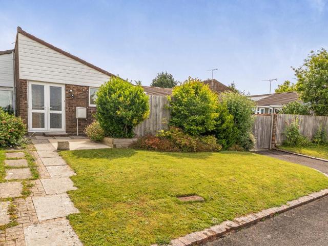 2 bedroom bungalow for sale