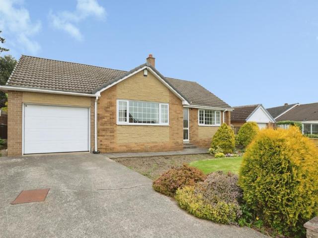 2 bedroom bungalow for sale