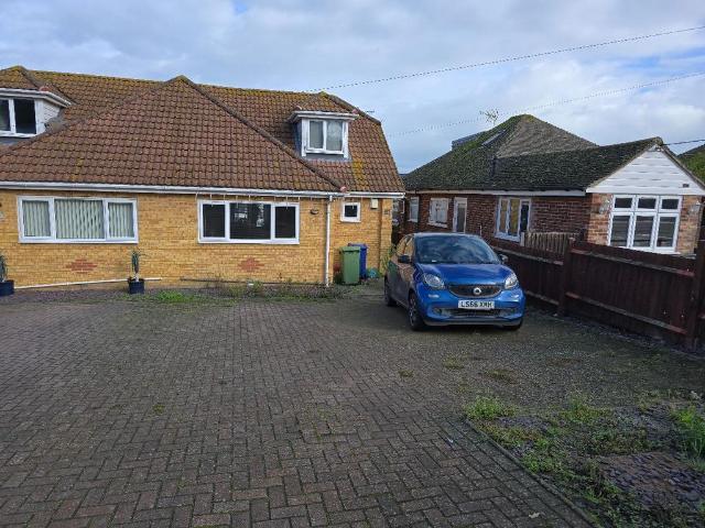 2 bedroom bungalow for sale