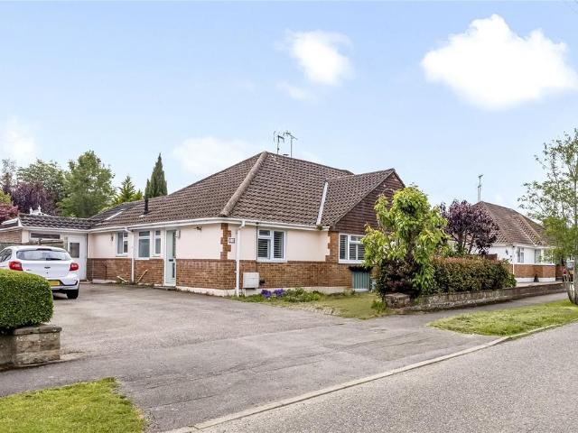 2 bedroom bungalow for sale