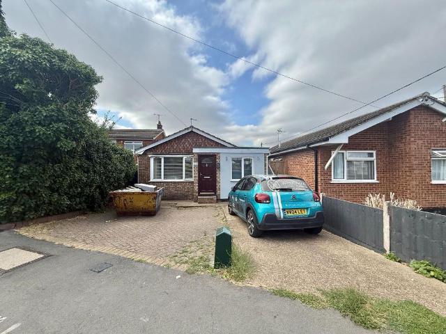 2 bedroom bungalow for sale