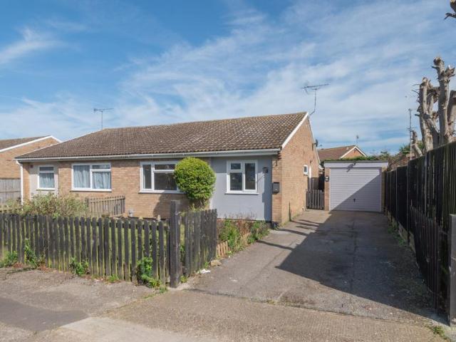2 bedroom bungalow for sale