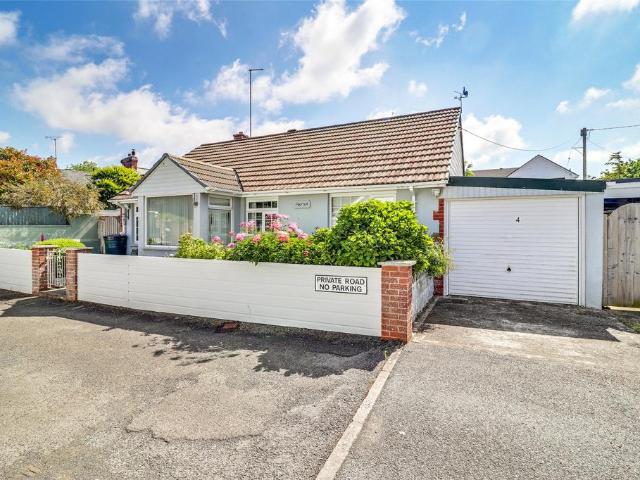 2 bedroom bungalow for sale