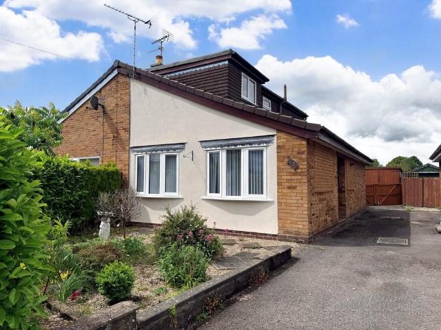 2 bedroom bungalow for sale