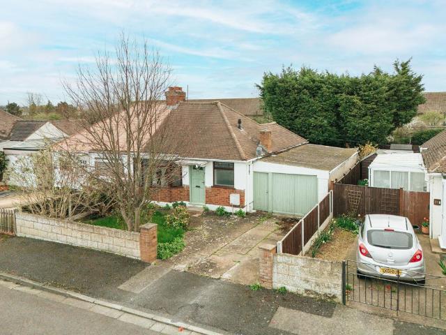 2 bedroom bungalow for sale